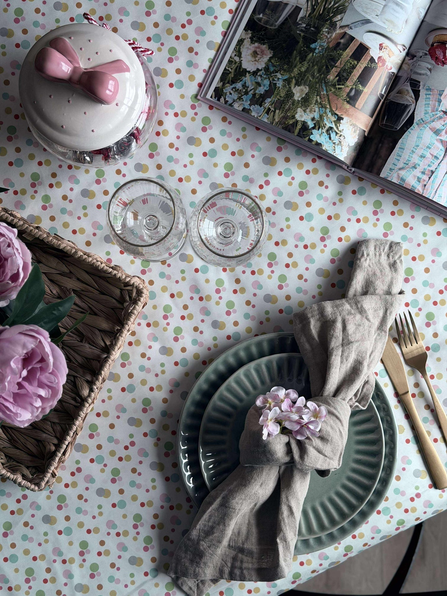 Tischdecke - Pastellpunkte | Perfekt für jede Feier – VIAMAJA.DE